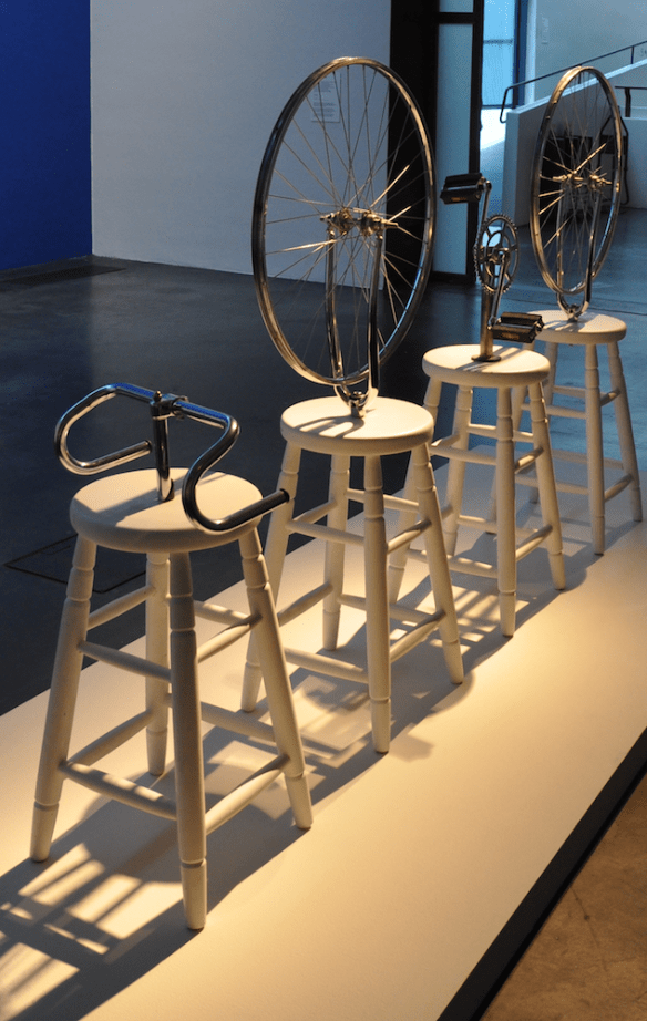 assemblage | IMAGE OBJECT TEXT